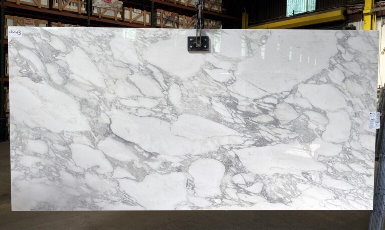 INFINITY: Calacatta Magnifico MB16