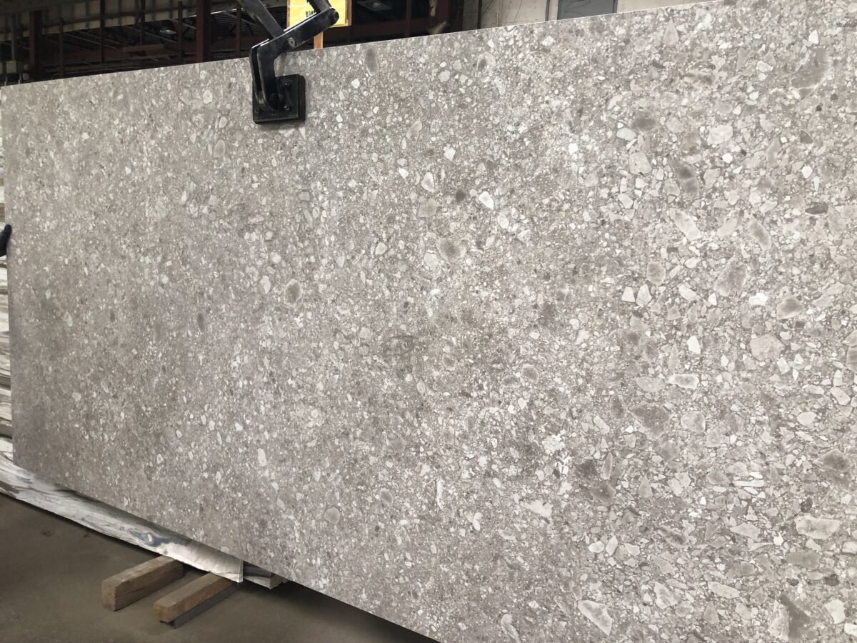 INFINITY: Milan Stone SE03