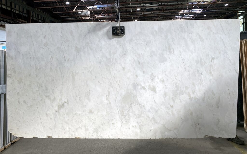 Calacatta Crema – Lot 1586, 2cm Polished