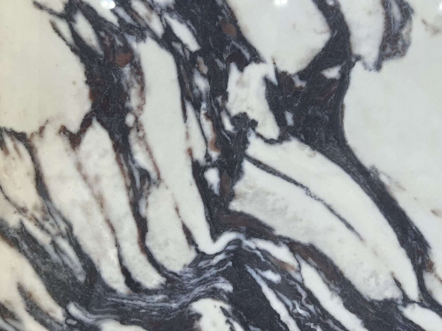 INFINITY: Calacatta Viola - MB22 | Arena Stone NJ