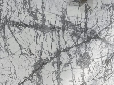 INFINITY: Invisible Blue MB01